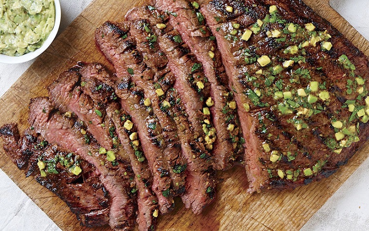 Bife de Flanco com Pimenta-malagueta Grelhada - Sabor Nutritivo
